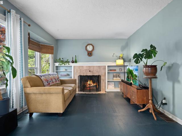 3525 NE 76TH AVE