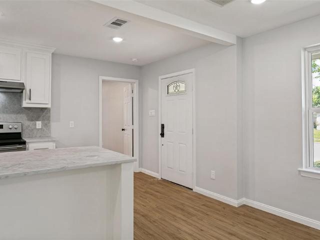 3525 Bangor Court E