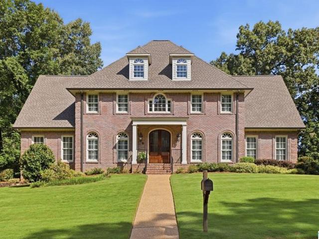 3525 Countrywood Ln, Vestavia Hills, AL 35243