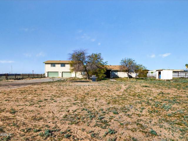 3525 E COUNTY 15TH Street