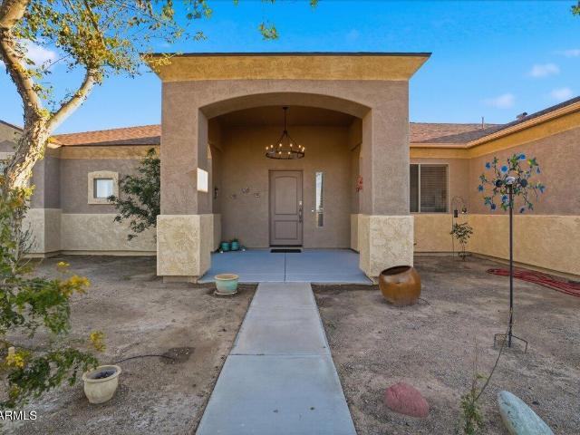 3525 E GURR Lane