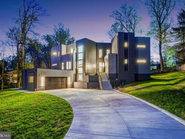 3525 Glenbrook Road