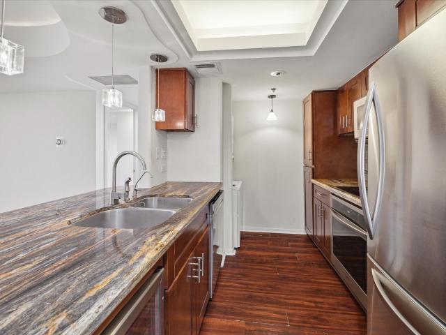 3525 Sage Road 512