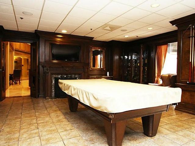 3525 Sage Rd Apt 704, Houston, TX 77056