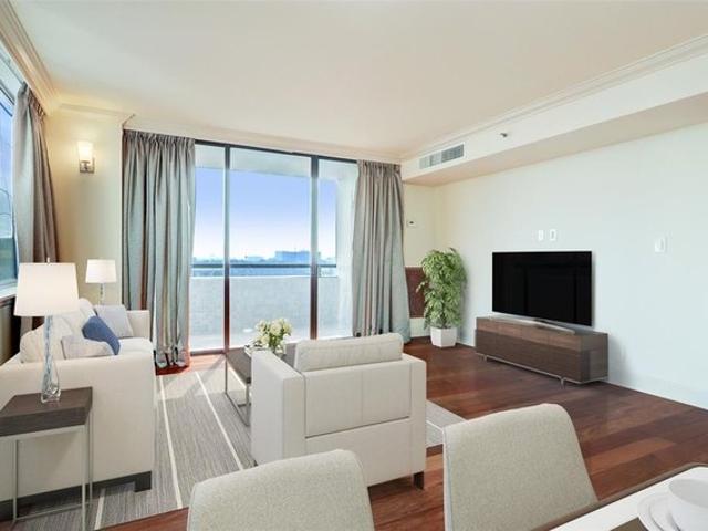 3525 Sage Rd Apt 904, Houston, TX 77056