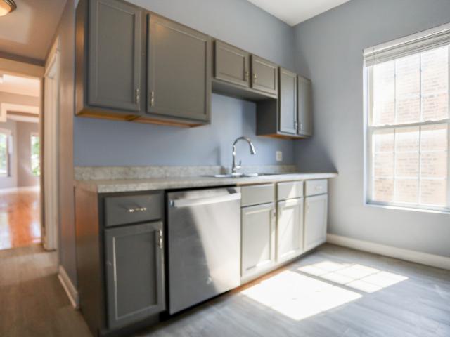3525 W Dickens Avenue # 2