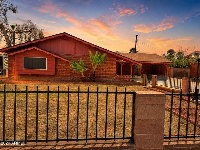 3525 W Maryland Ave, Phoenix, AZ 85019