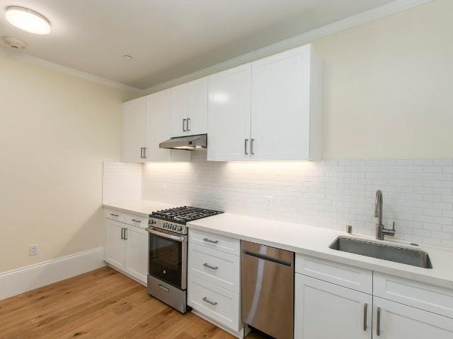 3525 17th Street 911r 1 Bedroom Apartment for Rent at 3525 17th St, San Francisco, CA 94110 Mission Dolores