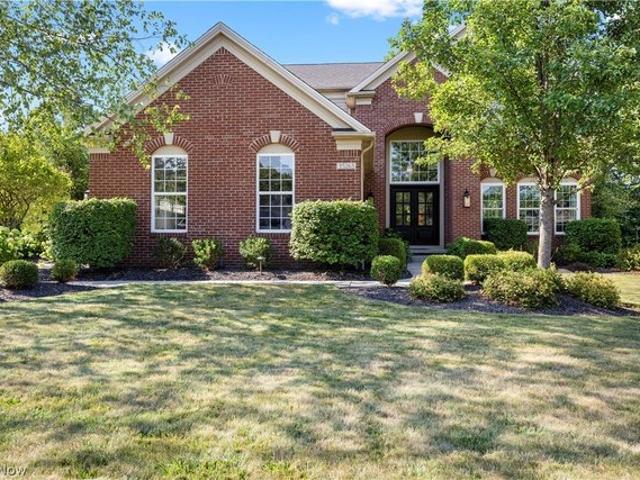35263 Emory Dr, Avon, OH 44011