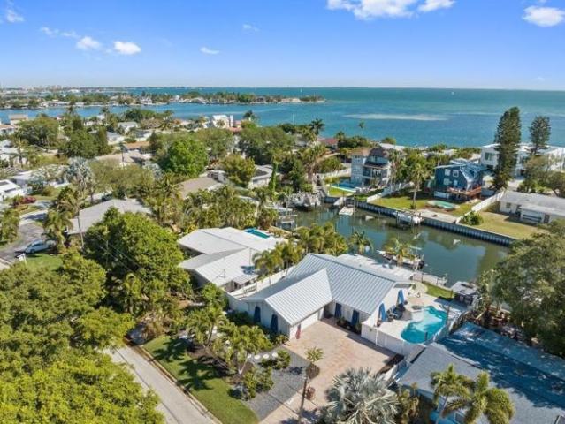 3526 Beach Dr SE, Saint Petersburg, FL 33705