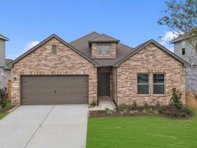3526 Cardinal Pointe Dr, Angleton, TX 77515