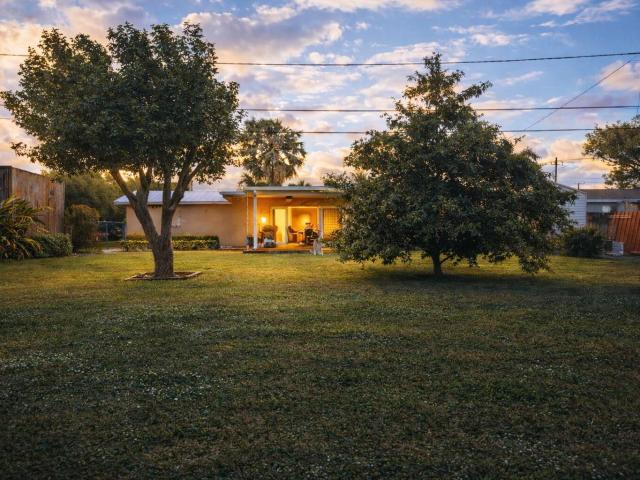 3526 Elizabeth Rd, Lake Worth Beach, FL 33461 | MLS #R11153