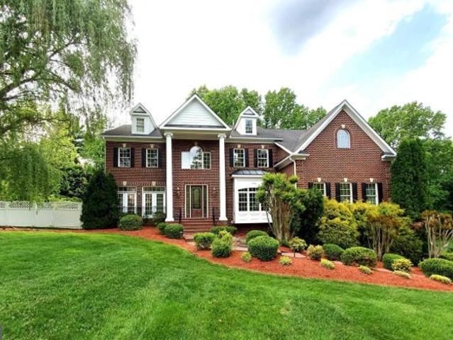 3526 Frostleaf Ct, Fairfax, VA 22033
