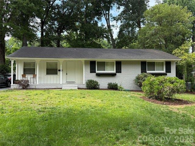 3526 Stonehaven Dr, Charlotte, NC 28215