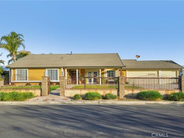 3526 Silver Cloud Drive