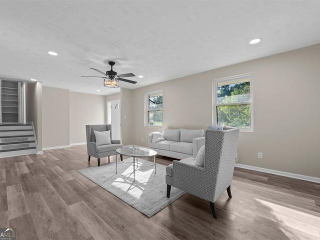 3527 Mount Vernon Drive