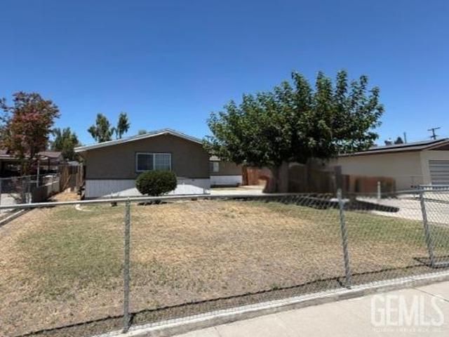 3527 Balboa Drive