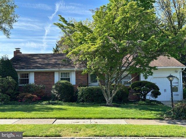 3527 Ridgeway Rd, Harrisburg, PA 17109