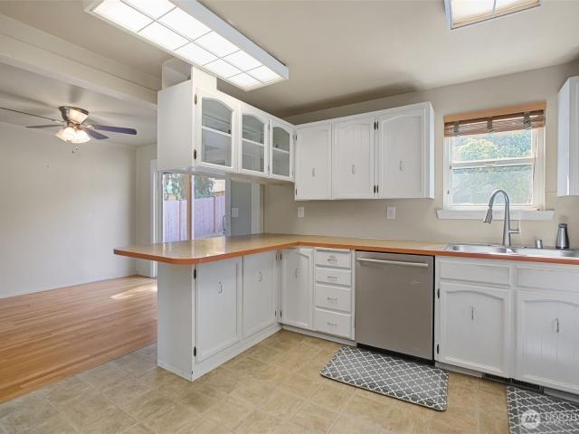 3527 S 262nd Street