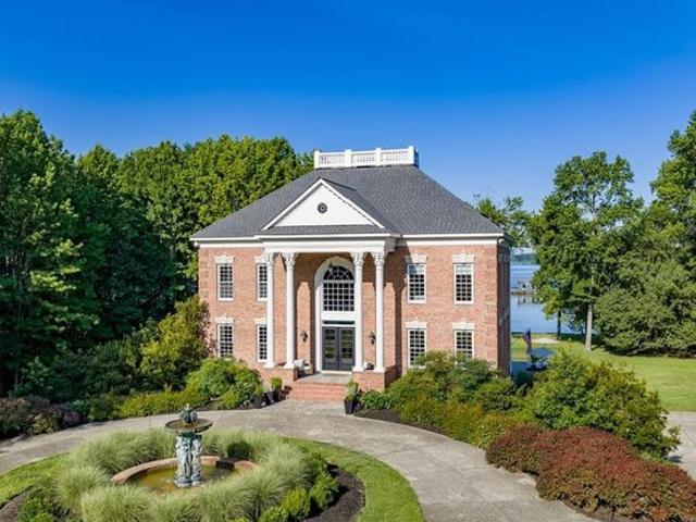 3528 Barretts Ferry Dr, Williamsburg, VA 23185