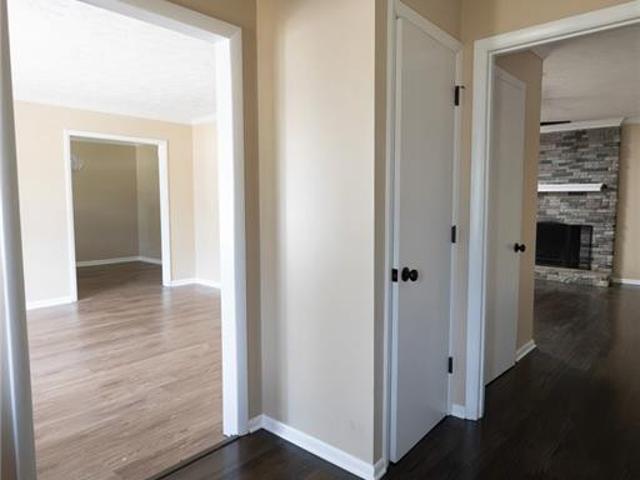 3528 Barron Way