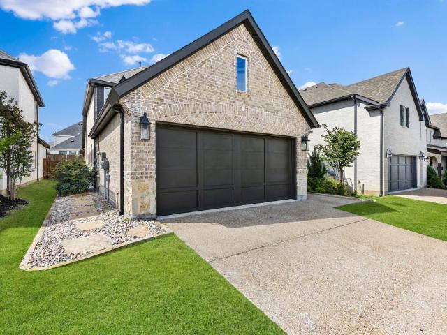 3528 Damsel Mackenzie Street