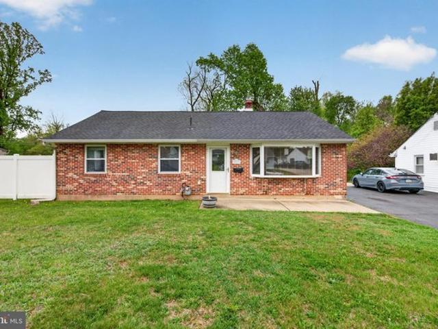 3528 Windsor Dr, Bensalem, PA 19020