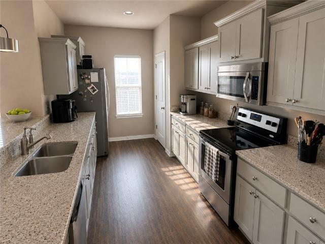 3529 Summerway
