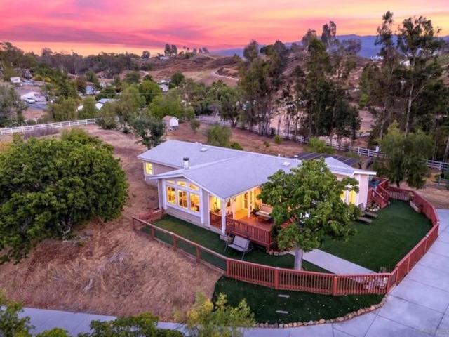 35205 Calle Nopal, Temecula, CA 92592