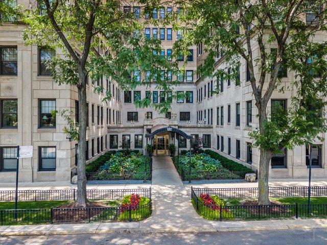 3520 N Lake Shore Dr Apt 3K, Chicago, IL 60657