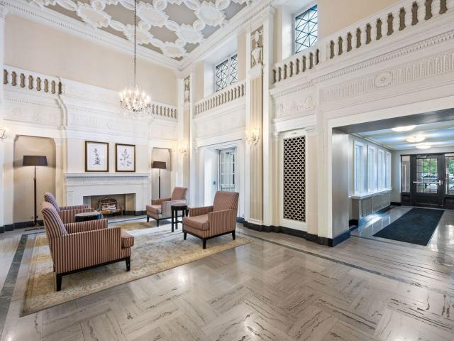 3520 N Lake Shore Drive # 3P