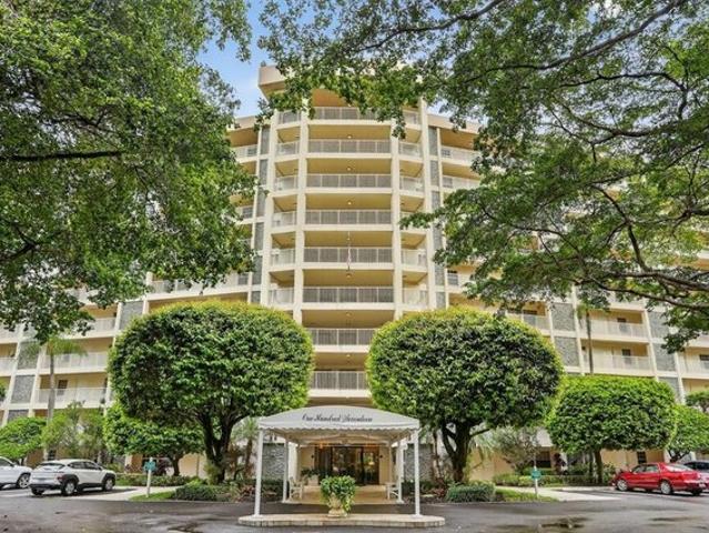3520 Oaks Way Apt 110, Pompano Beach, FL 33069