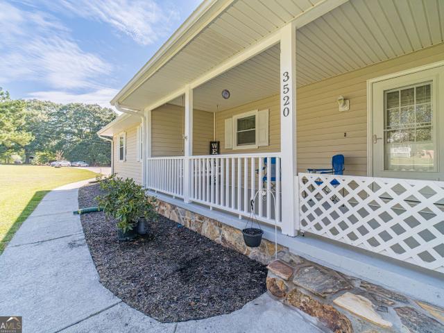 3520 Camelot Court
