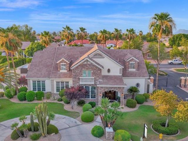 3520 E Dover St, Mesa, AZ 85213