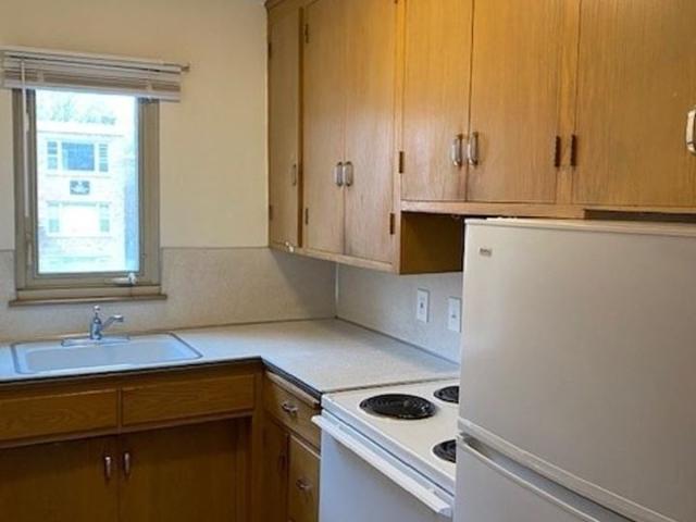 3520 Grand Ave S Studio Apartment for Rent at 3520 Grand Ave S, Minneapolis, MN 55408 Lyndale