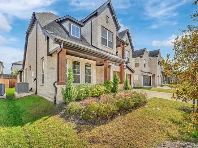 3520 Helios Lane