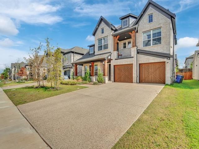 3520 Helios Ln, Corinth, TX 76208