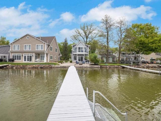 3520 Round Lake Highway