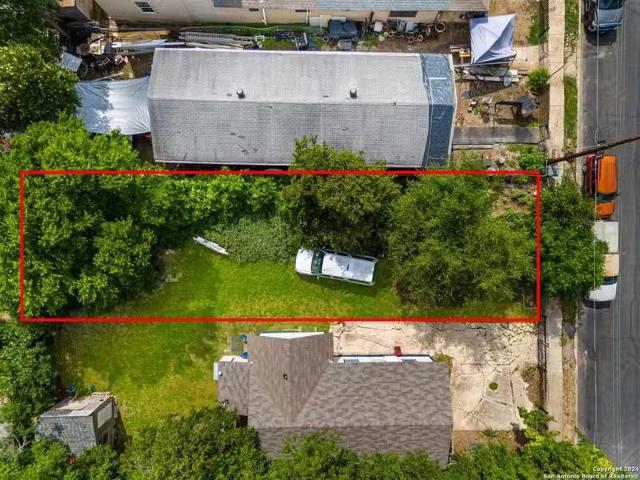 3520 S LAREDO ST, San Antonio, TX 78207