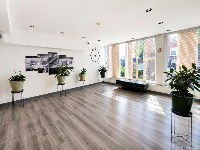3520 Tryon Avenue 208