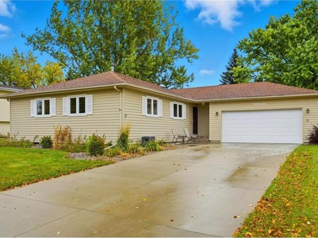 3520 10th St S, Fargo, ND 58104