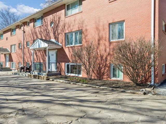 3520 3522 Webster St. 1 Bedroom Apartment for Rent at 3520 Webster St, Omaha, NE 68131 Gifford Park