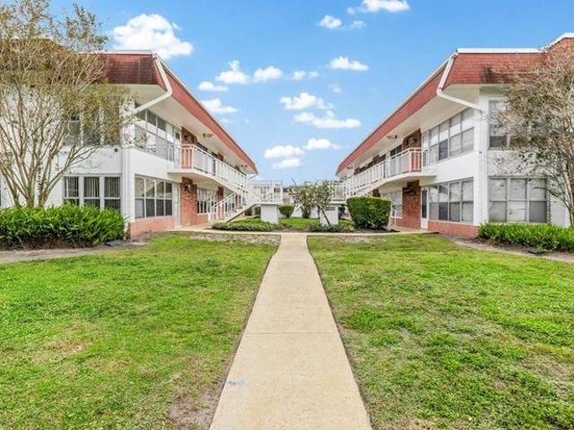 3520 32nd Ave N #111, Saint Petersburg, FL 33713
