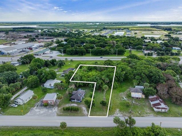 3520 68th St, Vero Beach, FL 32967