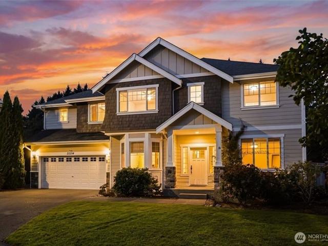 35214 4th Pl SW, Federal Way, WA 98023