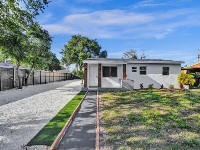 3521 NW 171 Terrace, Miami Gardens, FL 33056