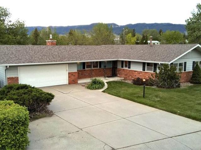 3521 Navarre Rd, Casper, WY 82604