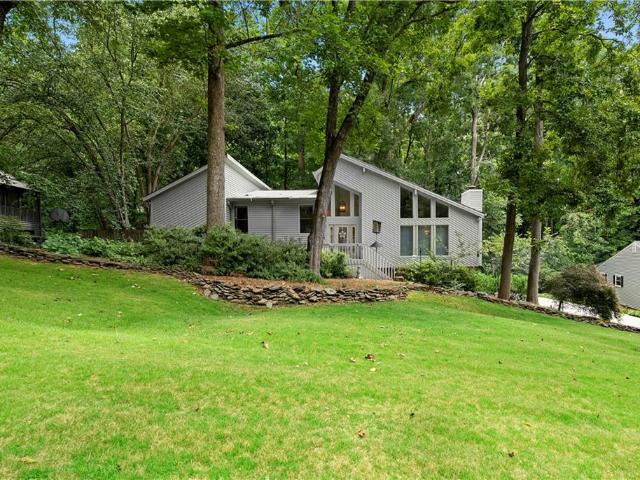 3521 Cedar Valley Drive SE