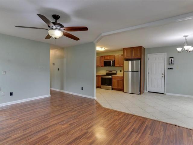 3521 Dana LN