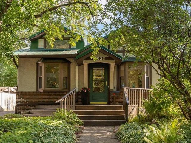 3521 E Minnehaha Pkwy, Minneapolis, MN 55417